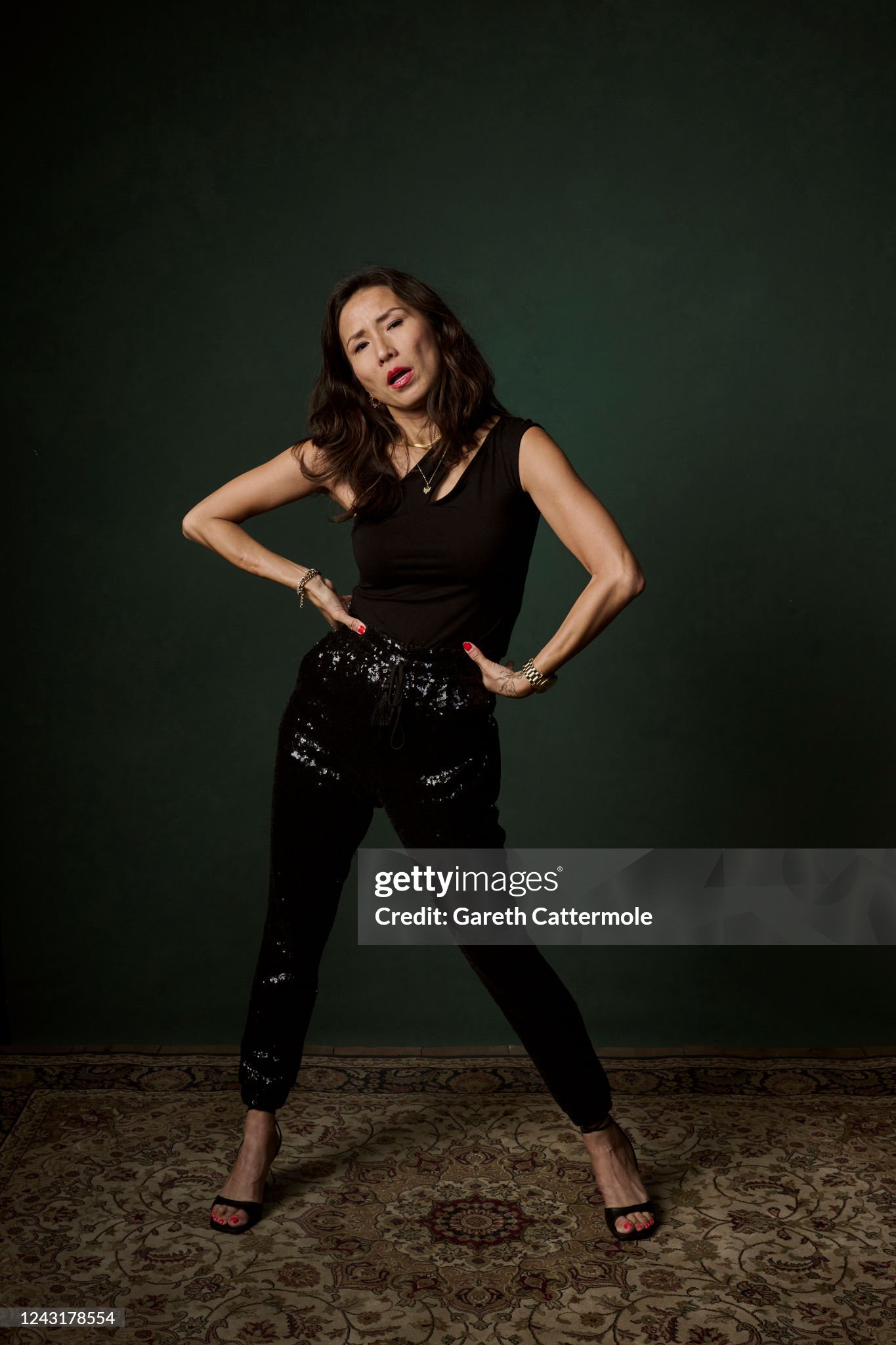 Tora Kim's feet