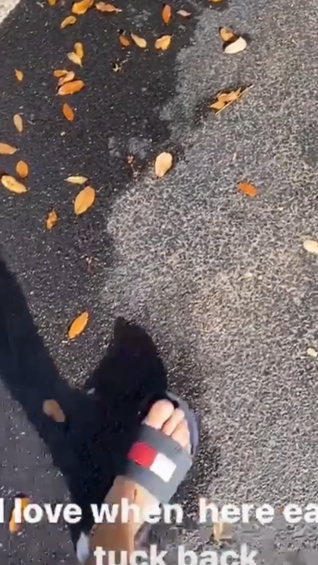 Tyler Fernandez's feet