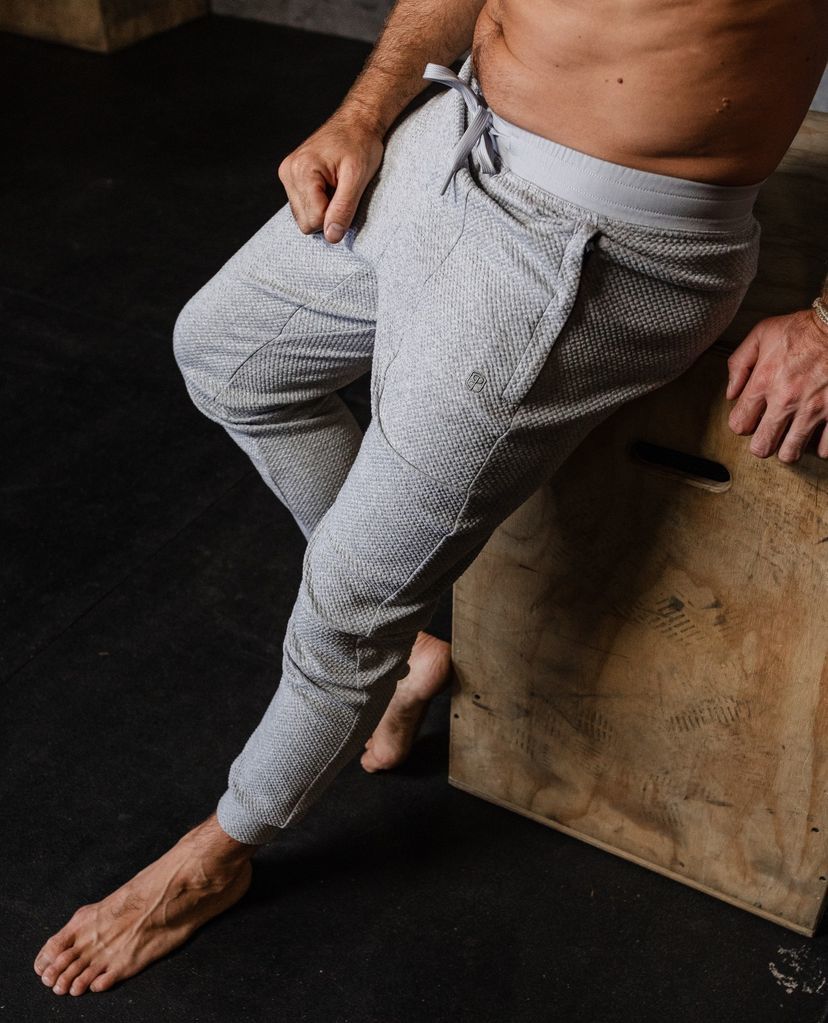 Tyler Roy Roberts's feet