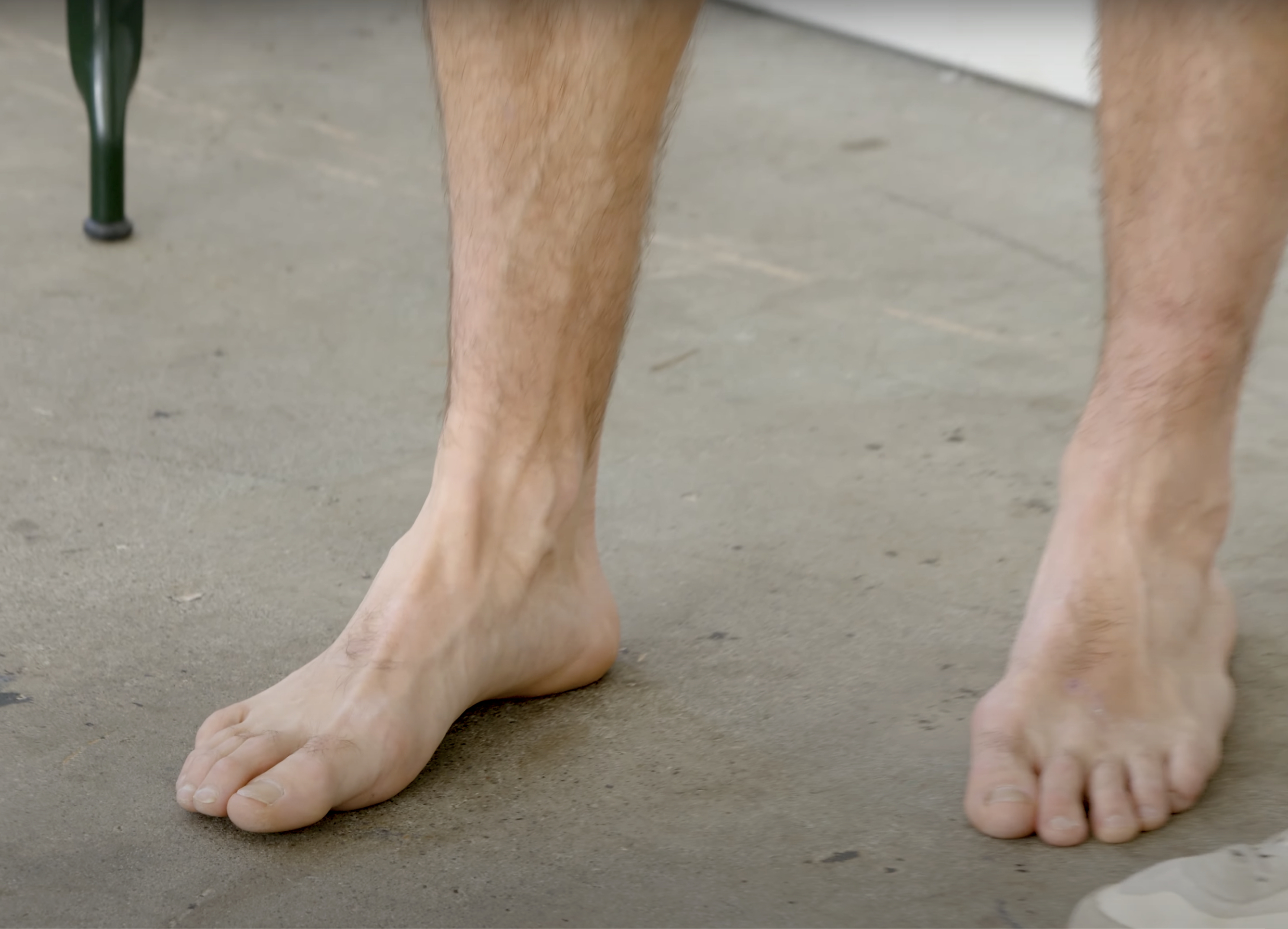 Tyler Roy Roberts's feet