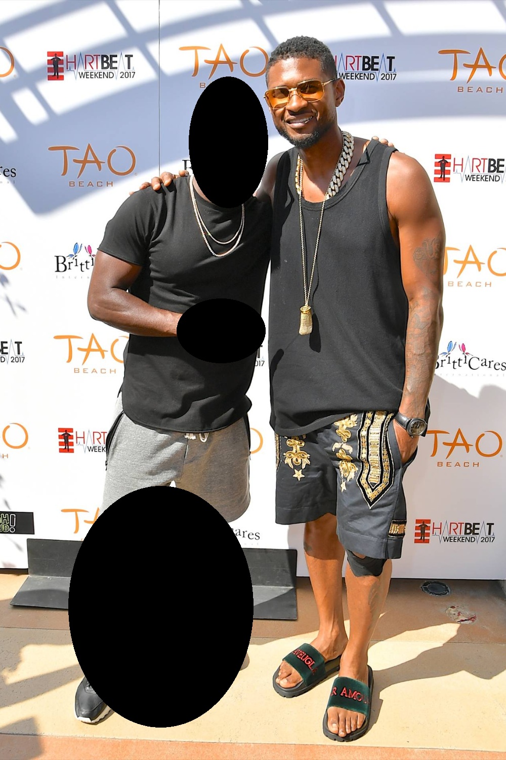 Usher Raymond's feet