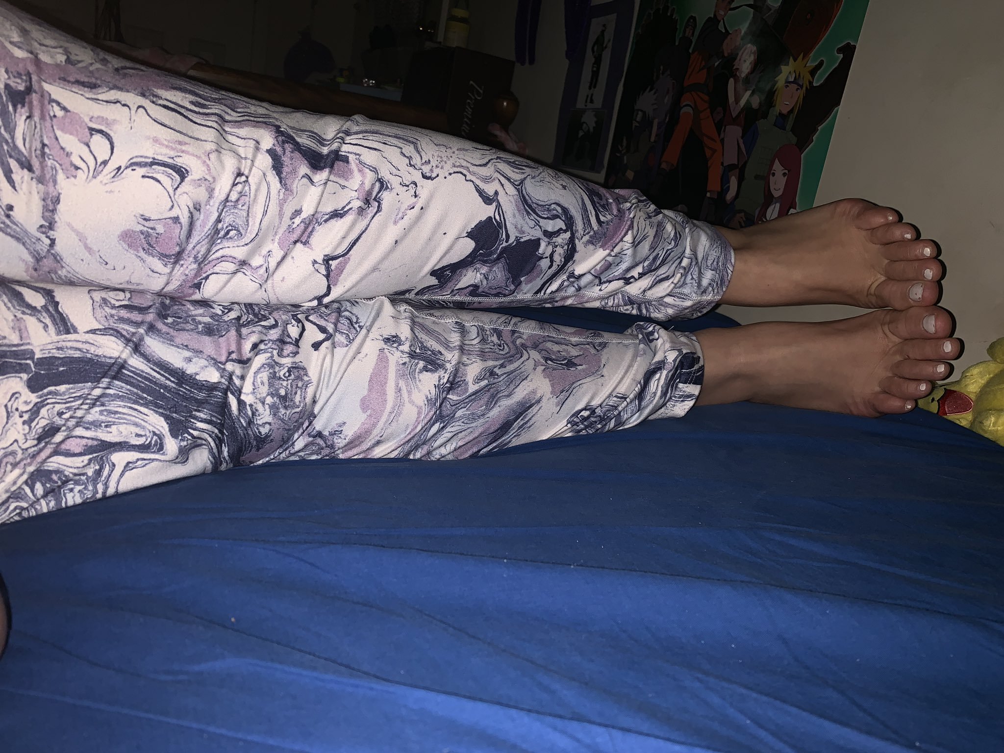 Vanessa Vilano's feet