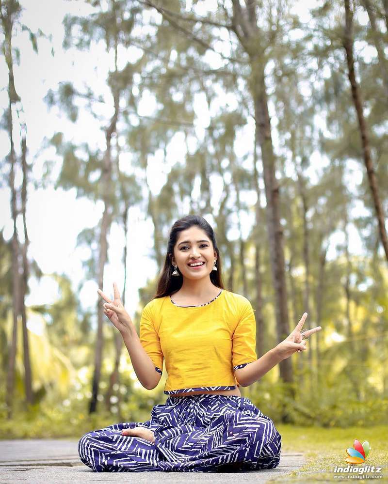 Vani Bhojans Feet I Piedi Di Vani Bhojan Celebrities Feet 2025
