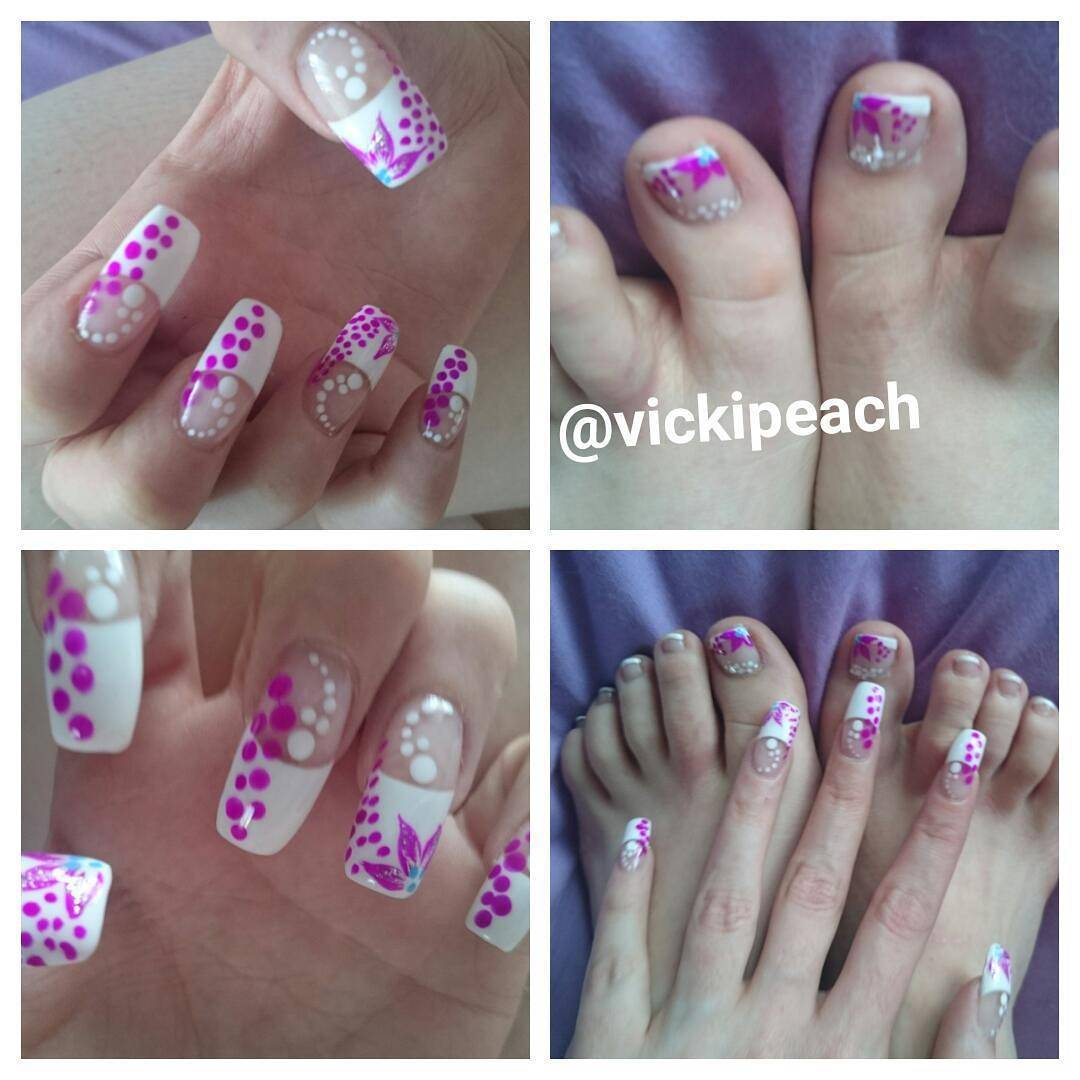 Vicki Peach's feet