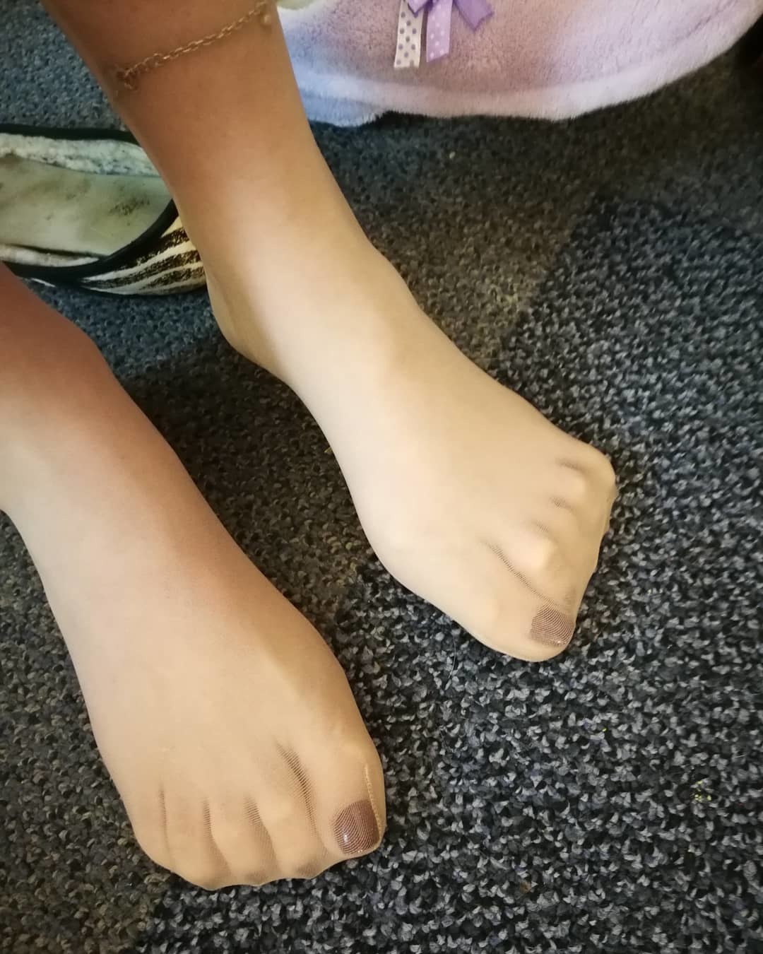 Vicki Peach's feet