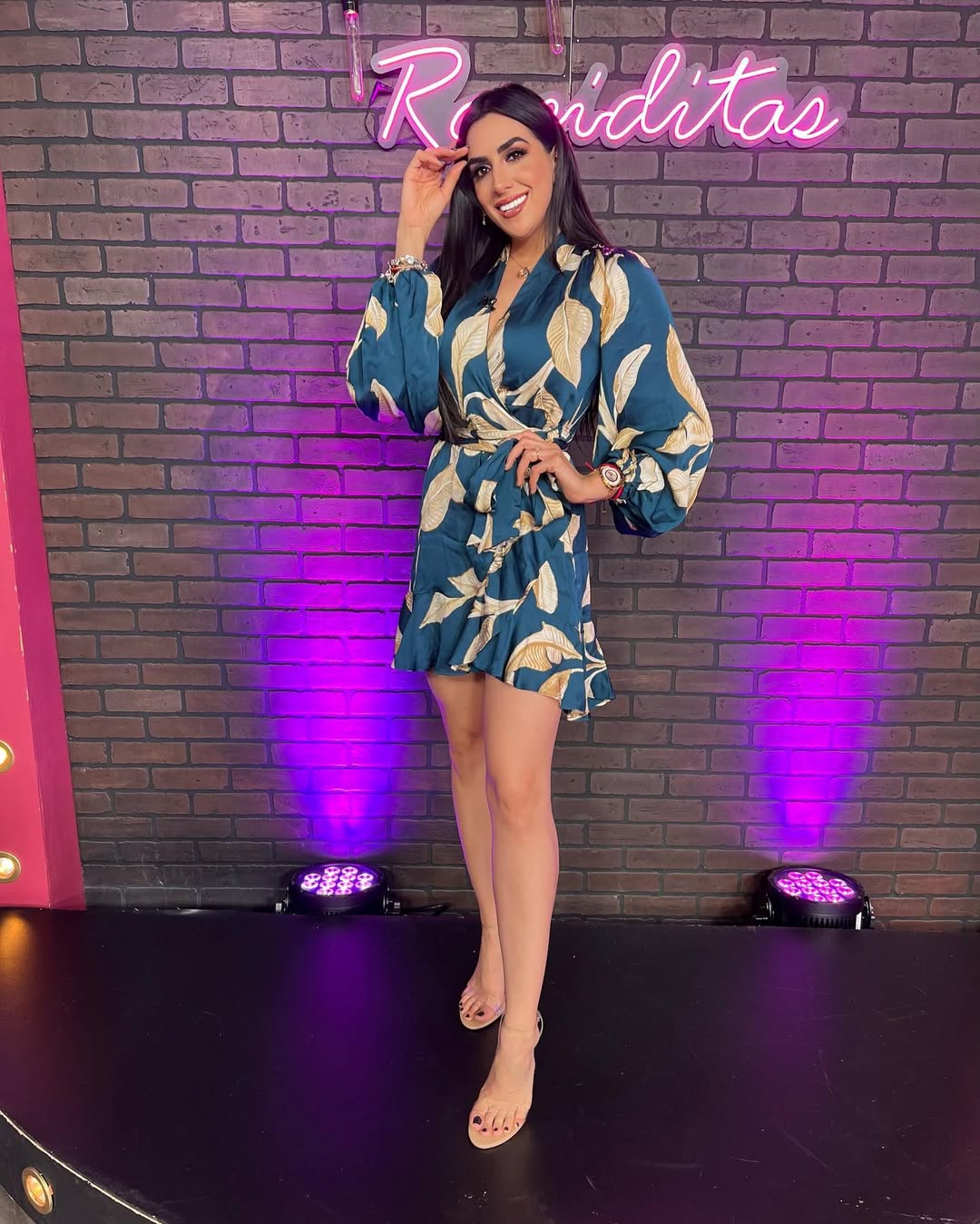 Vicky Torres's feet