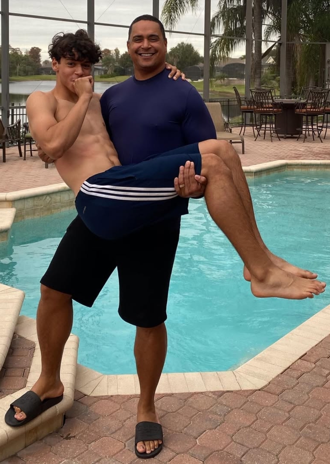 Victor Alexandre's feet