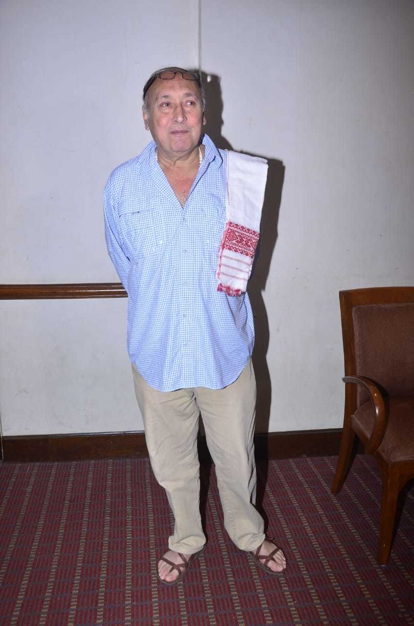 Victor Banerjee's feet