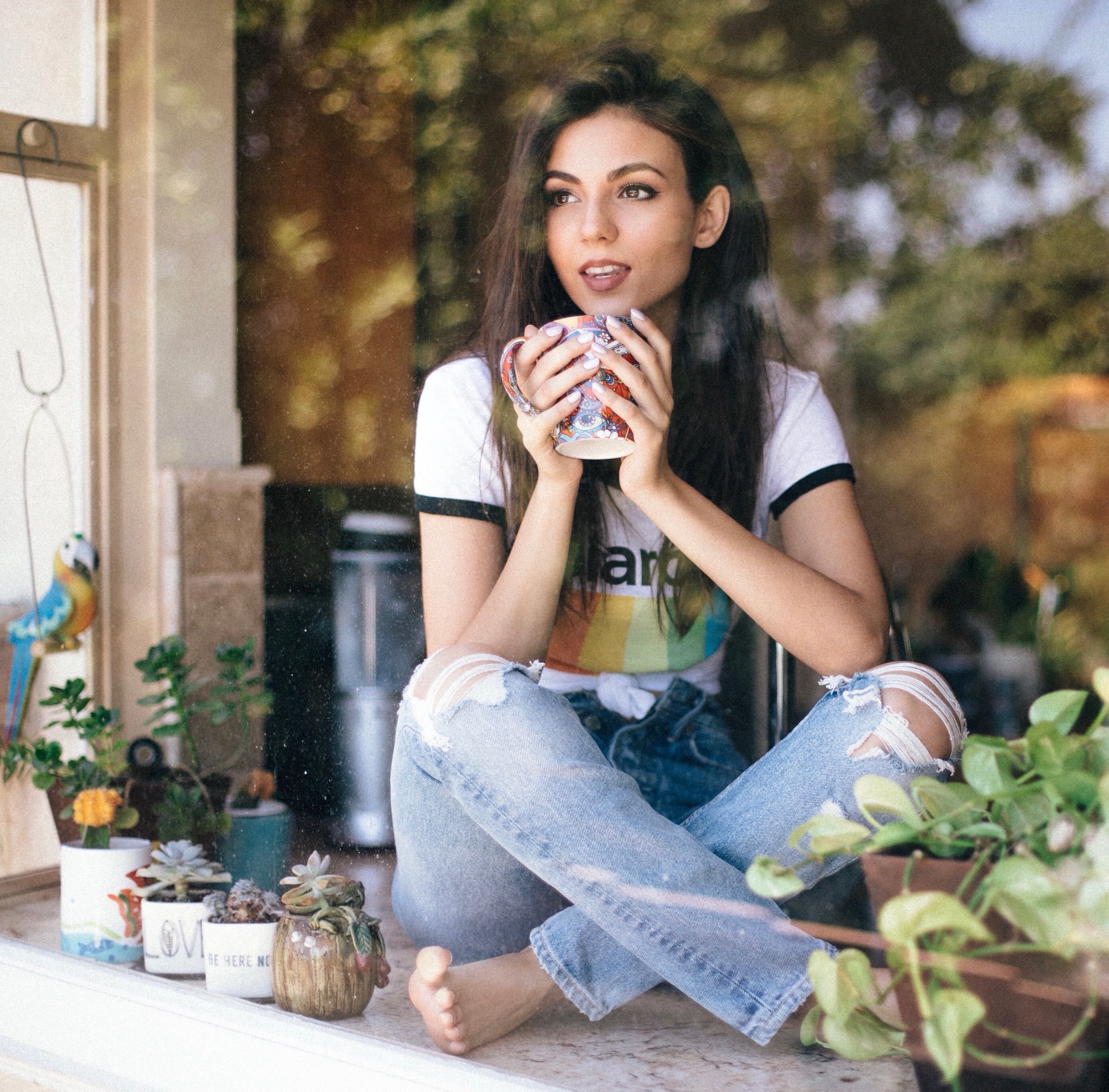 Victoria Justice's Feet