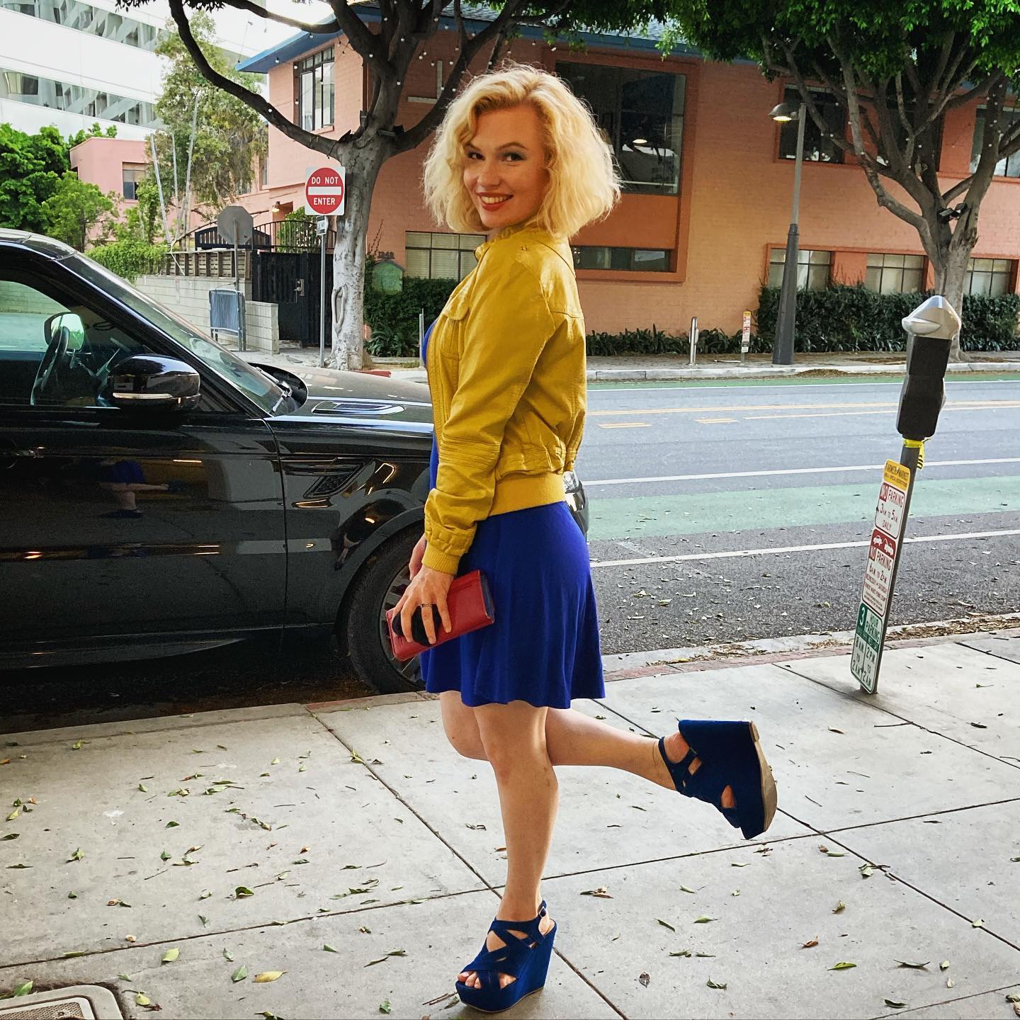 Victoria Strange's feet