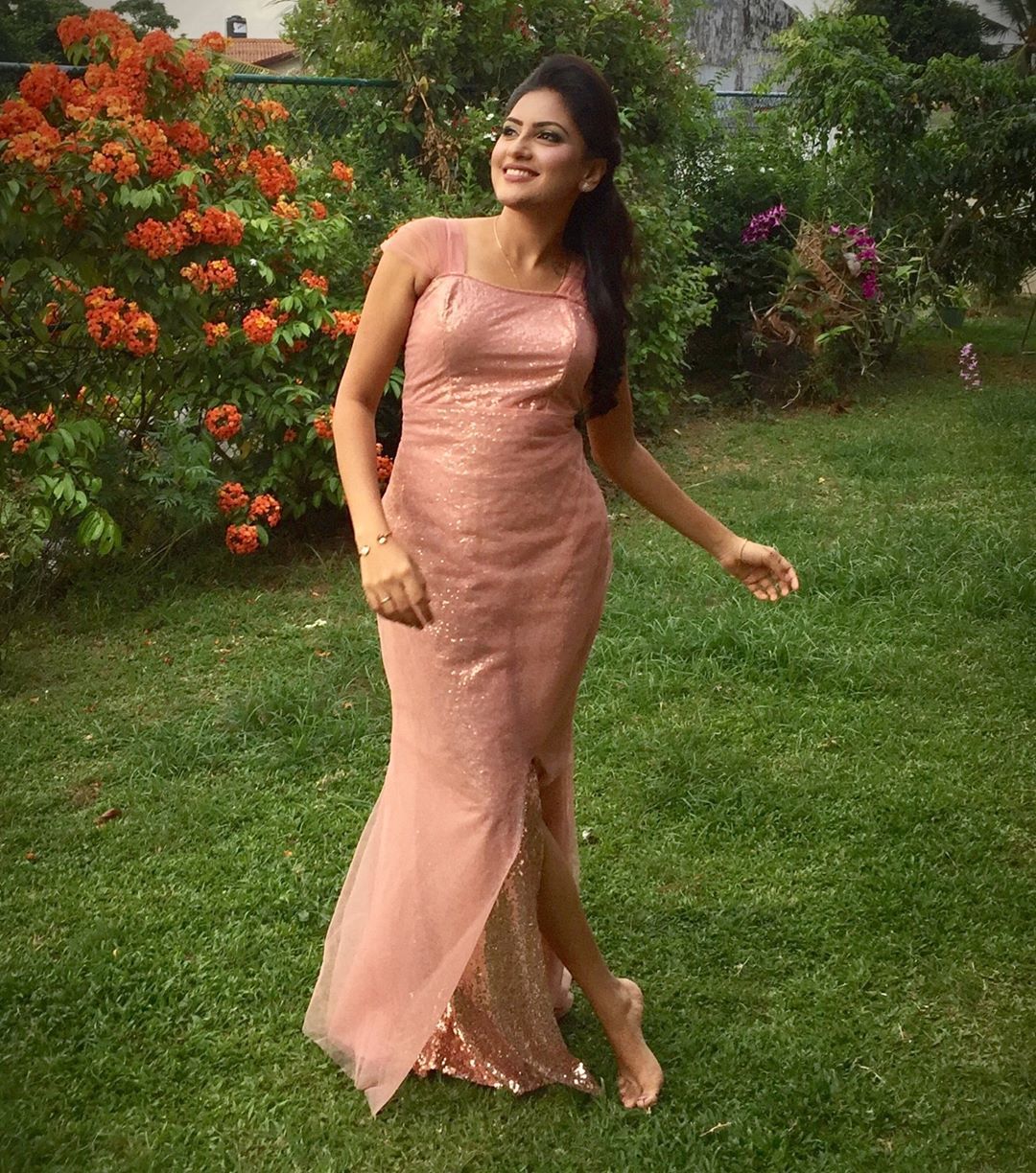 Vidhushi Uththara's feet