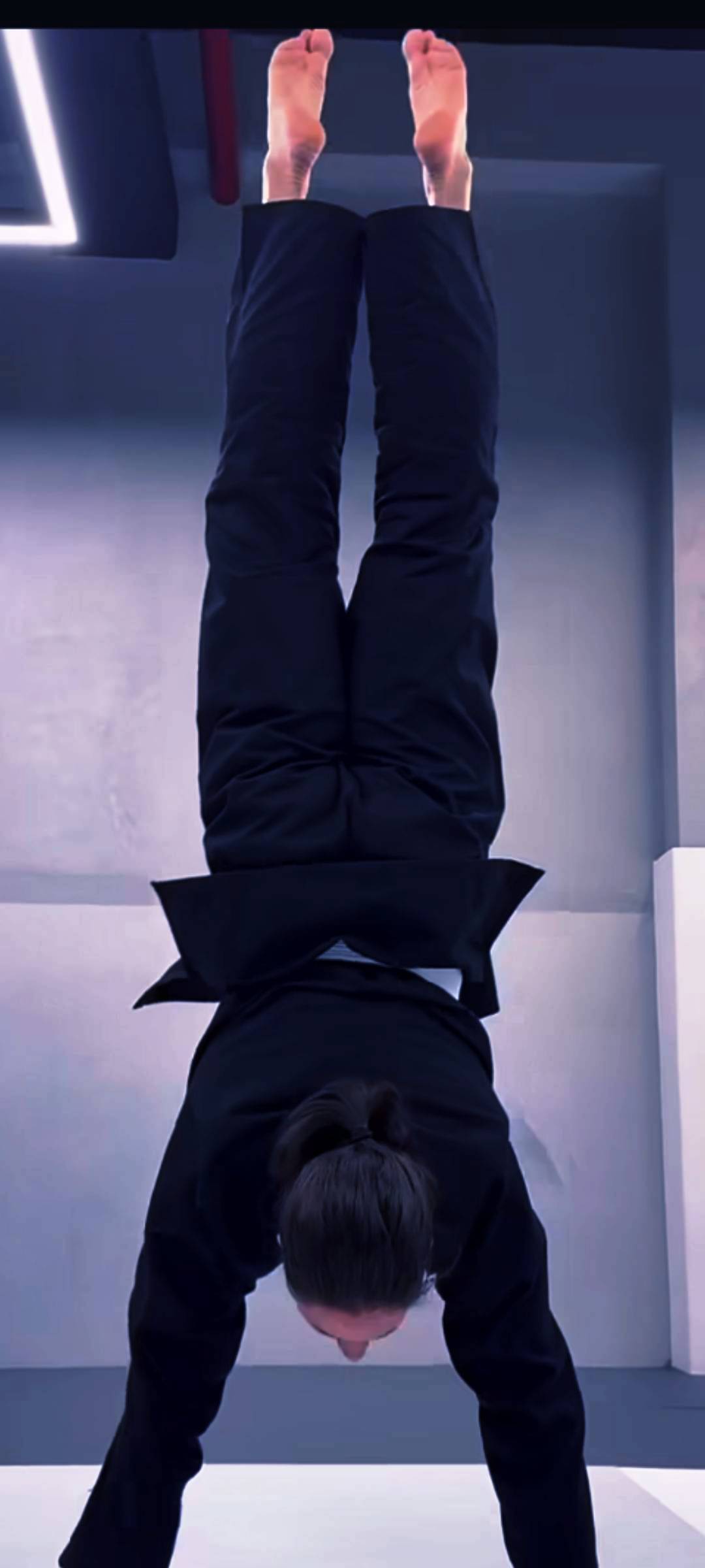 Vladislava Galagan's feet