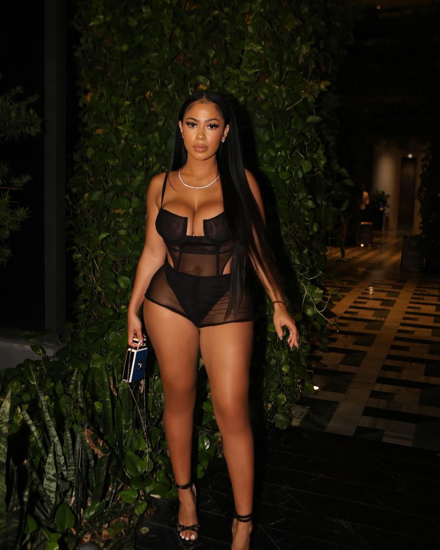 Yasmine Lopez's feet