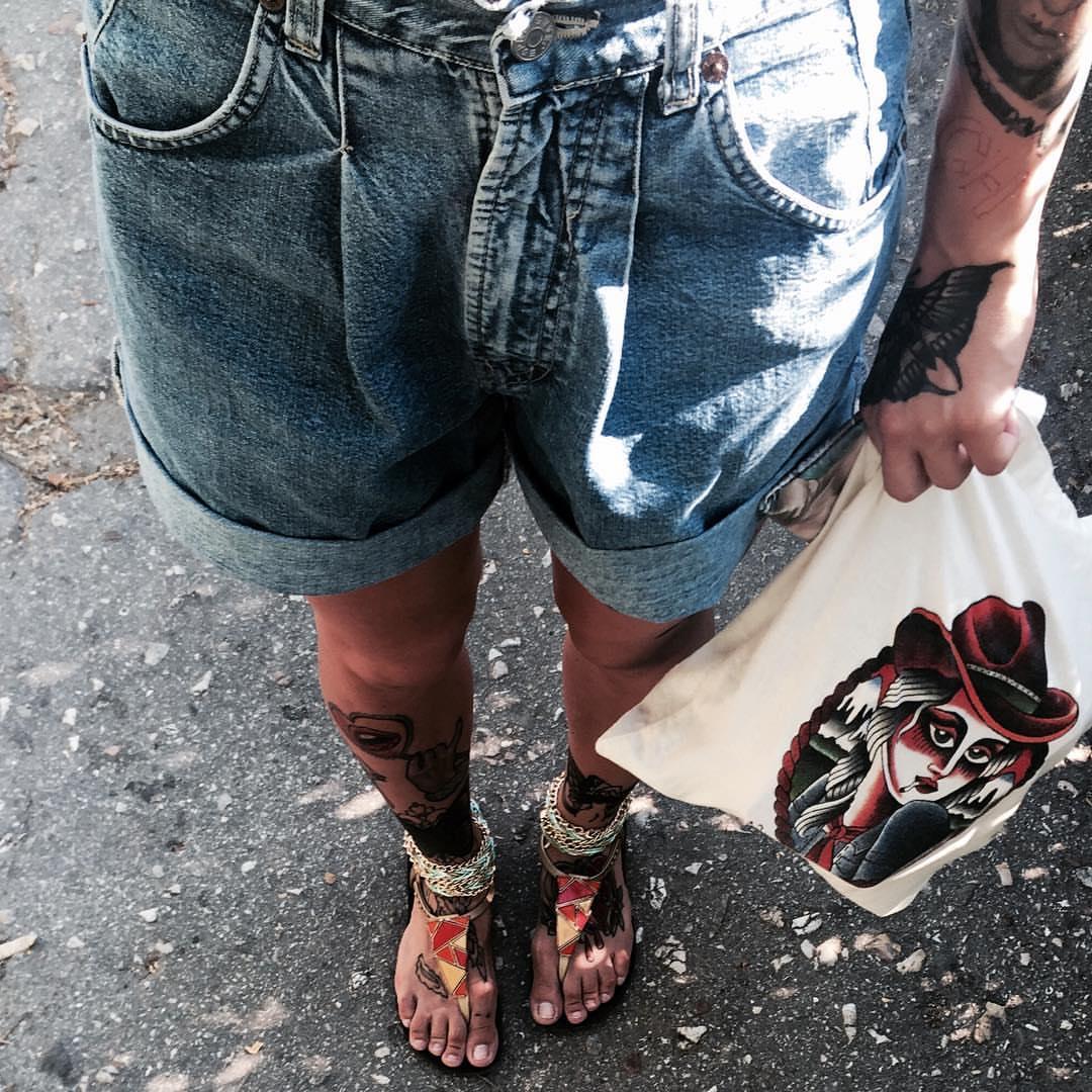 Yasya Krutova's feet