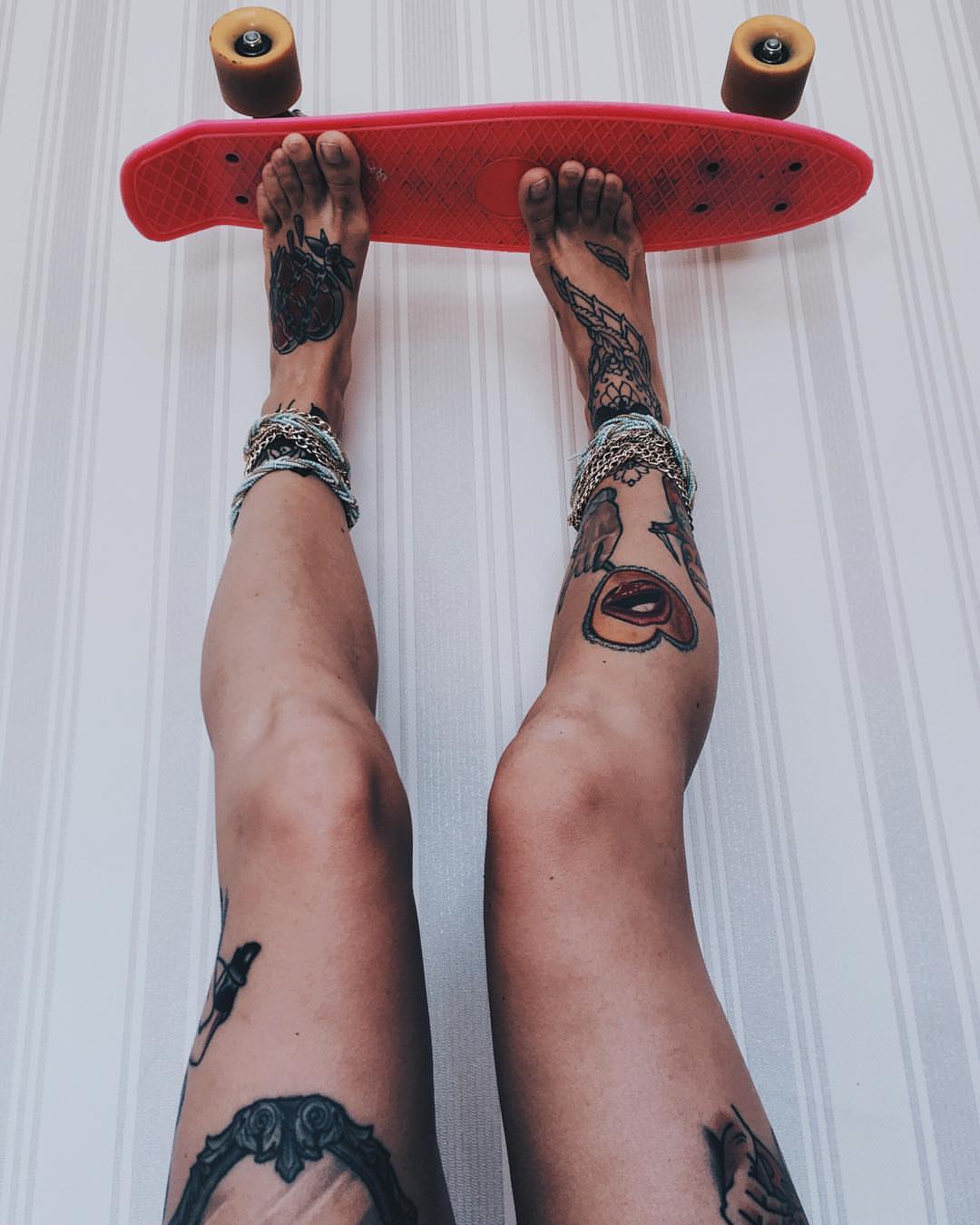 Yasya Krutova's feet