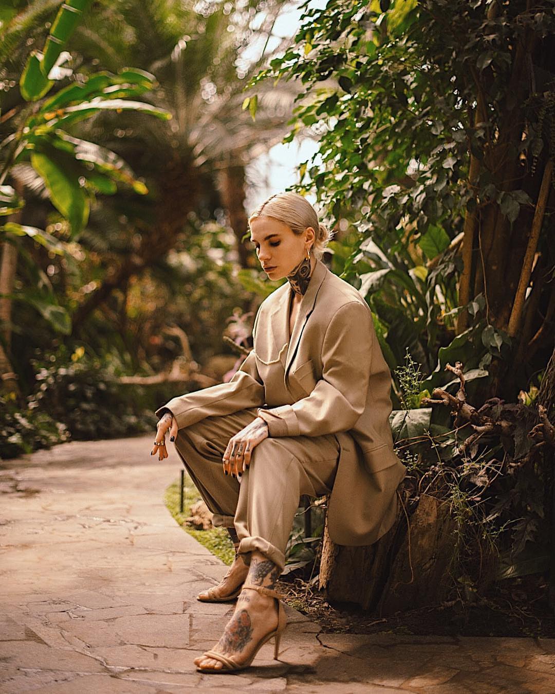 Yasya Krutova's feet