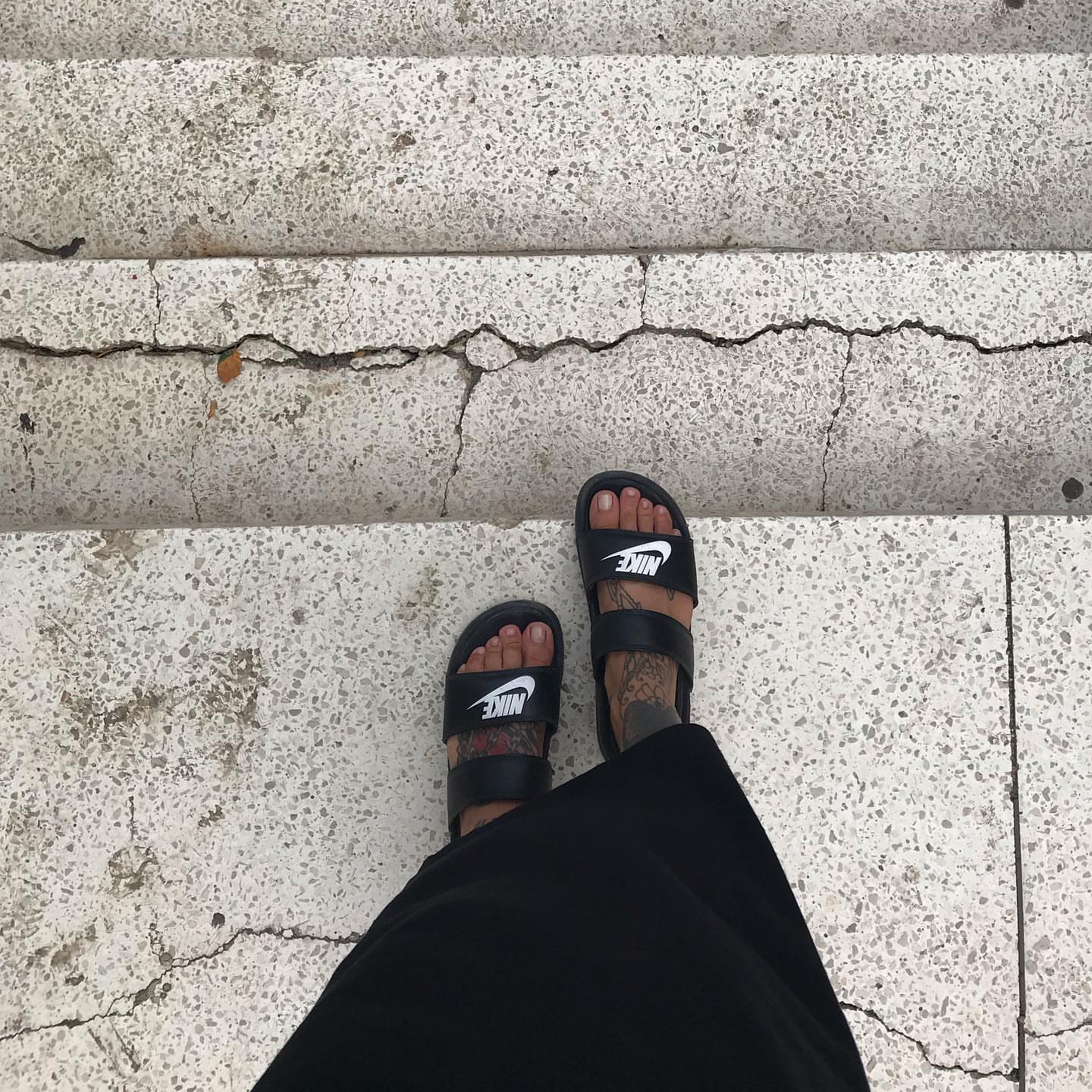 Yasya Krutova's feet