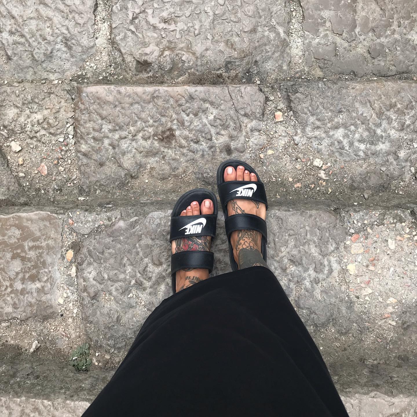 Yasya Krutova's feet